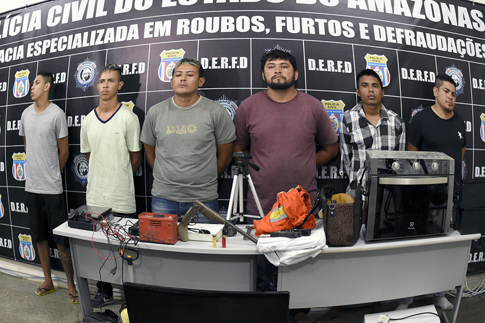Quadrilha Que Se Disfarçava De Gari E Roubou 30 Residências Em Manaus é