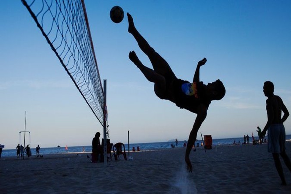 Manaus terá campeonato de futevôlei, vôlei de praia e futebol de areia ...