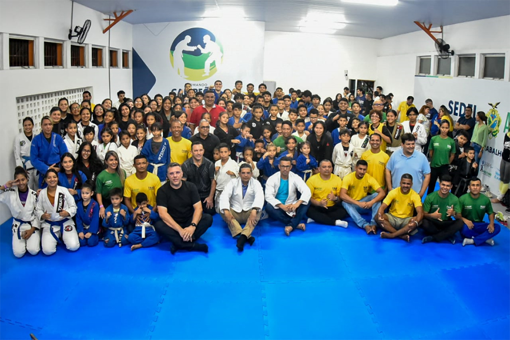 Projeto Formando Campeões conta com tatame de jiu-jitsu exclusivo para ...